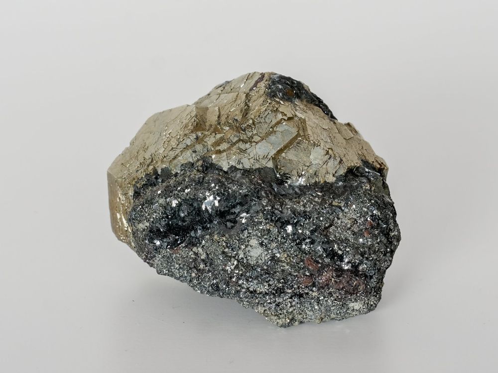 Top - Pyrit-Hämatit-Stufe - Mineral - Elba- Italien (Gebraucht) in Heiden für CHF 42 – mit ...