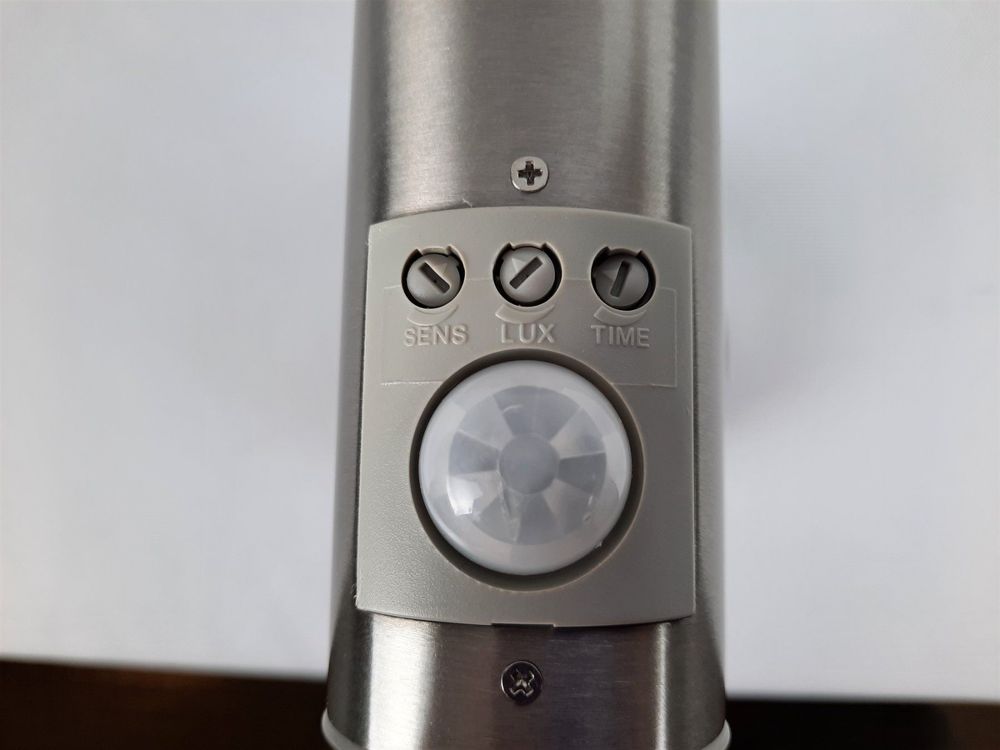 EDI LIGHT LED Aussenleuchte mit Sensor (Neu (gemäss Beschreibung)) in ...