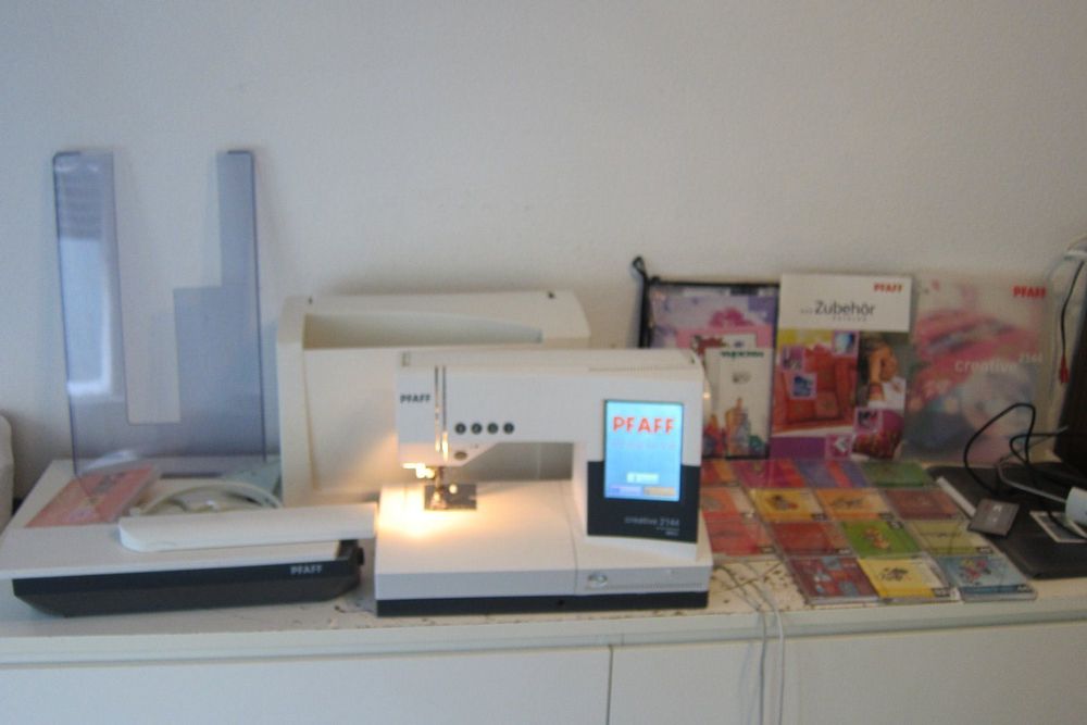 PFAFF Creative 2144 Stickmaschine Nähmas (Gebraucht) in für CHF 1190 ...