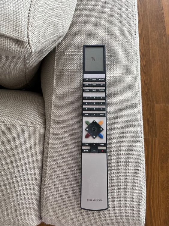 B&O BeoVision 10-40 inkl. Fernbedienung | Kaufen auf Ricardo