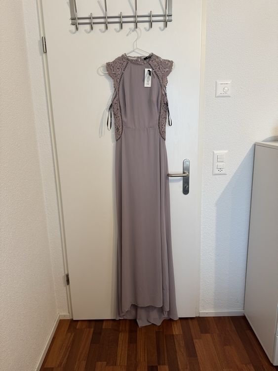Abendkleid (Neu und originalverpackt) in Andelfingen für CHF 15 – mit Lieferung auf Ricardo kaufen