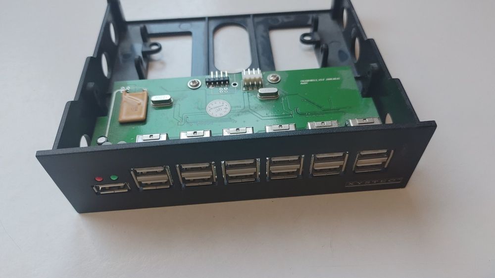 USB Hub für Einbau in Tower PC (Gebraucht) in Zollikofen für CHF 8 ...