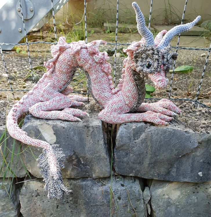 Gehäkelte China Drache OOAK handmade Dragon Rose Silver (Neu (gemäss ...