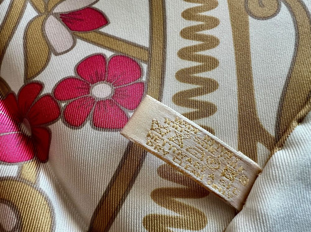 CARTIER Foulard Boutique Uniform 2014, 100% soie, très rare (Neuf avec ...
