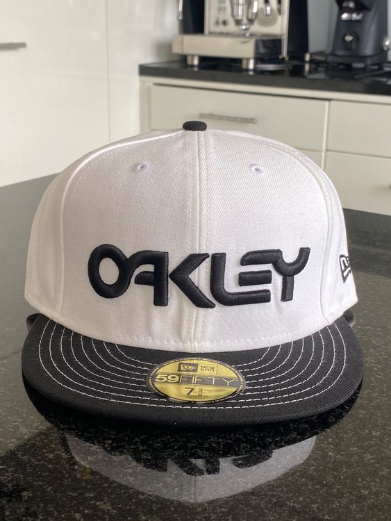 OAKLEY New Era 59FIFTY Cap - 7 3/8 (58,7cm) - White/Black | Kaufen auf ...