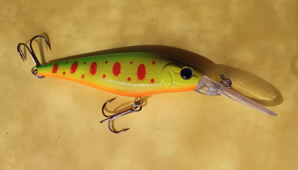 Neuer Schöner Wobbler 11 Cm,11 Gramm mit Gräuschkugeln (Neu und originalverpackt) in Zürich für ...