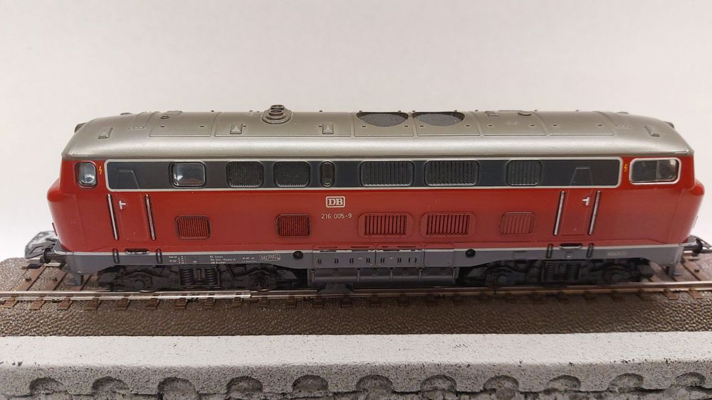 Märklin 3379 Diesellokomotive BR 216 DB-Digital | Kaufen auf Ricardo