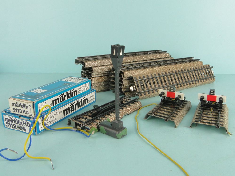 Märklin M-Gleis 1 X Entkuppler, 2 X Prellbock, 15 X 5106 | Kaufen auf Ricardo