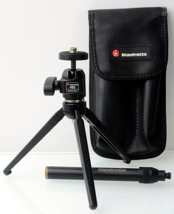 Manfrotto Tischstativ Kit. Wie neu. Neupreis ca. CHF 150.00 | Kaufen auf Ricardo