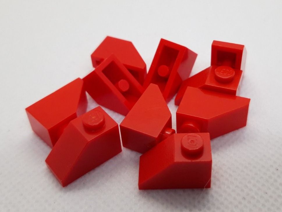Lego 10 Stk. Roof Tile 1x2/45° (rot) (Gebraucht) in Inwil für CHF 1.5 ...