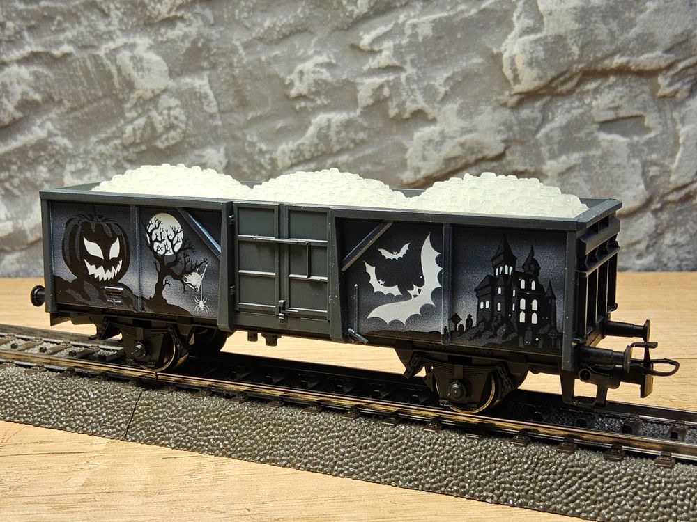 Märklin 44232 _ Halloween Wagen - Glow in the Dark leuchtet (Gebraucht ...