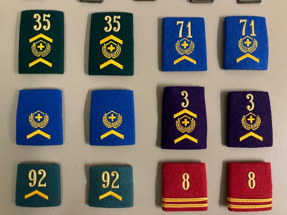 Abzeichen Set Swiss Army, 12 Stk. (Gebraucht) in Riedholz für CHF 20 ...