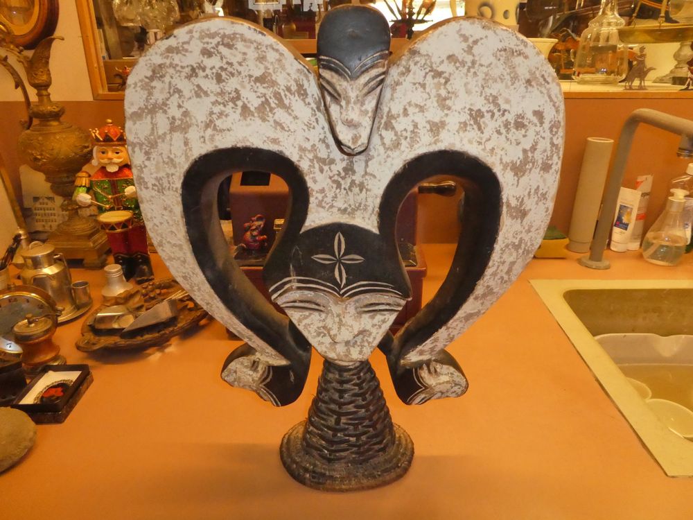 Afrikanische Holzfigur Skulptur Handarbeit Tribal Art Dek... | Kaufen auf Ricardo