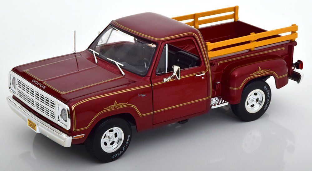 DODGE D100 STEPSIDE WARLOCK II DUNKELROT 1979 1:18 AUTOWORLD (Neu und ...