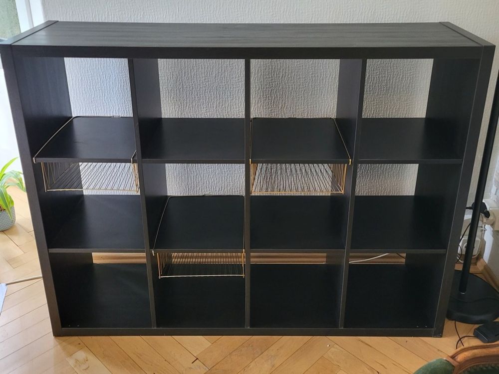 schwarzes "Kalax" von Ikea (Gebraucht) in Uster für CHF 1.5 – nur ...