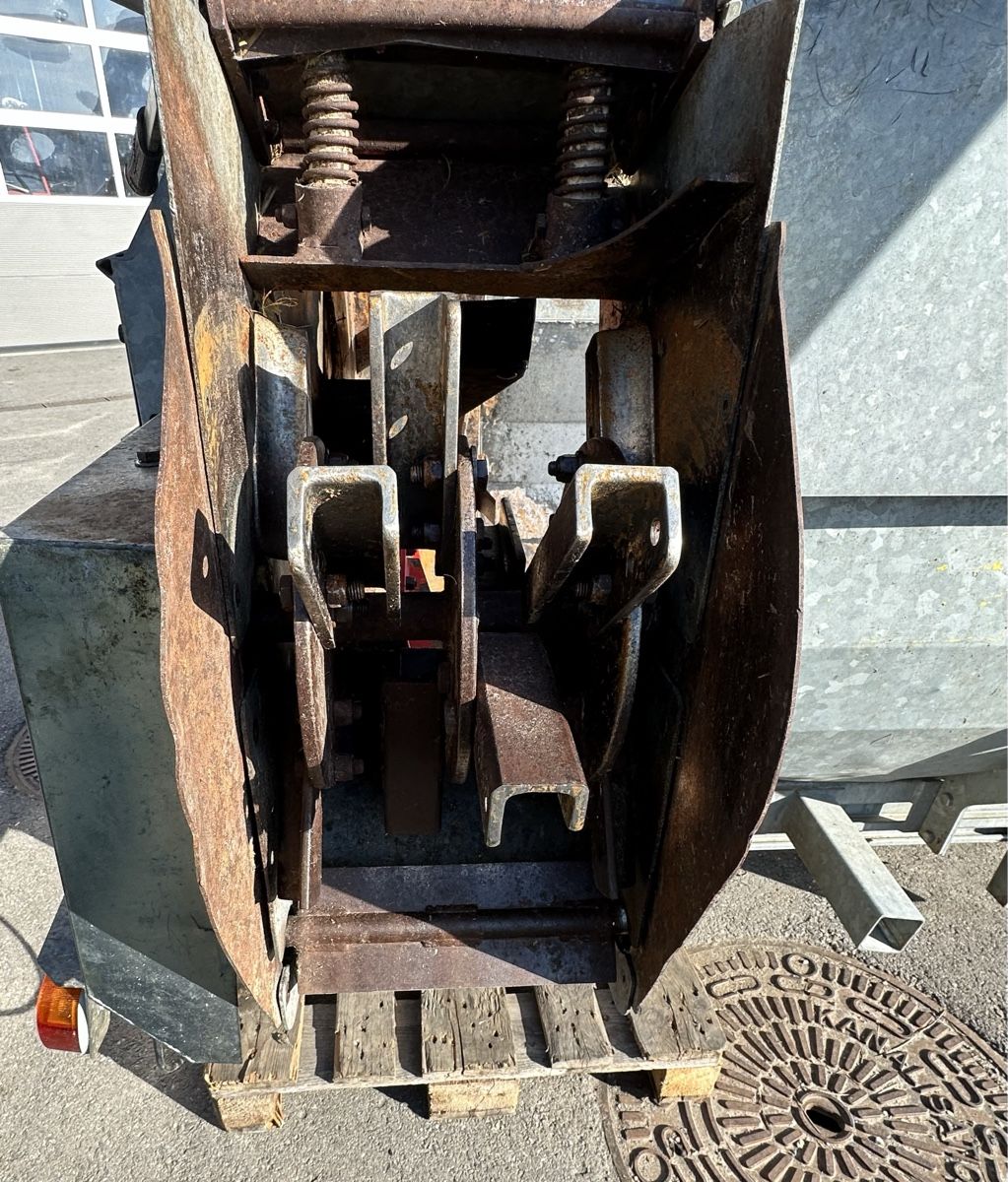 Aufbaustreuer Miststreuer Gafner 3100H Aebi TP (Gebraucht) in Gstaad ...