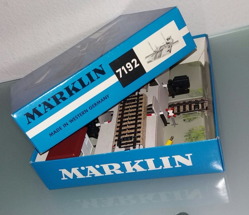 Märklin 7192 - Vollautomat.Bahnübergang (Gebraucht) in für CHF 50 – mit ...
