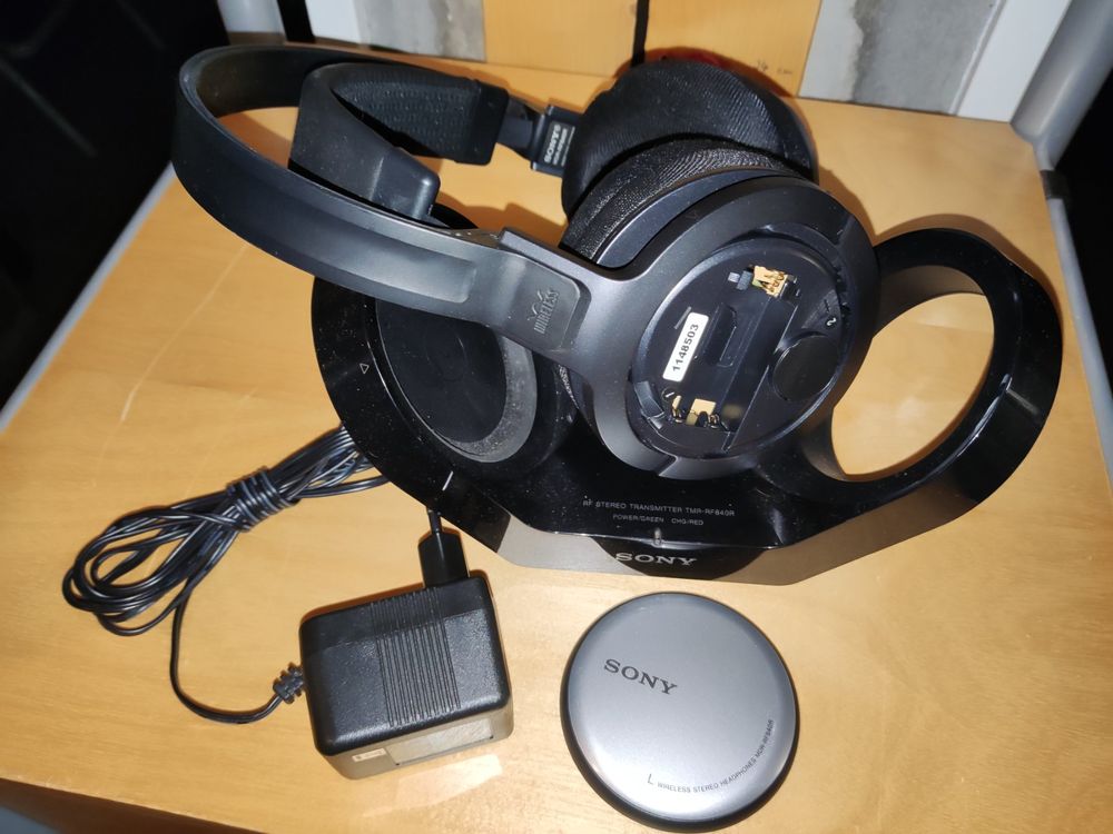 Sony over Ear Wireless Kopfhöhrer TMR-RF840R (Gebraucht) in Fehraltorf ...
