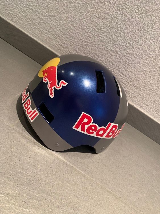Red Bull Ski Helm, Velo Helm (Gebraucht) in Rothenhausen für CHF 11 ...