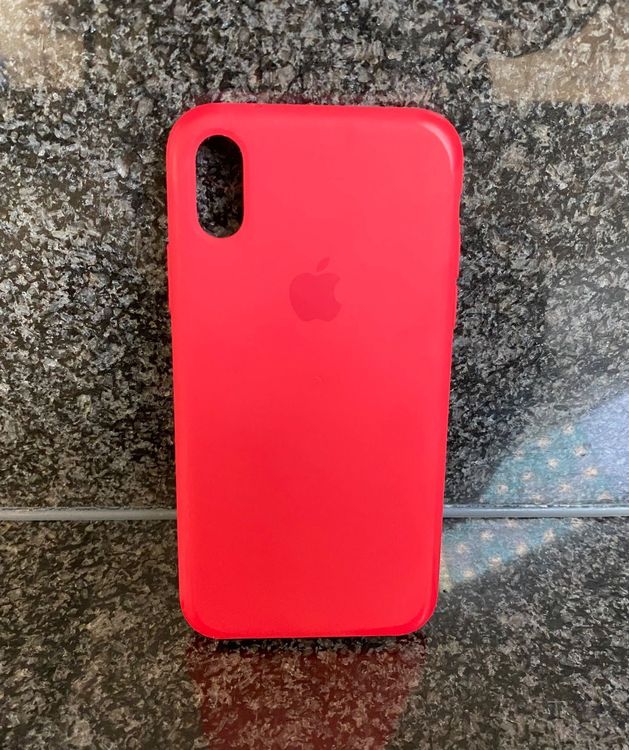 Original Apple Case in rot (Gebraucht) in Niederdorf für CHF 1 – mit ...