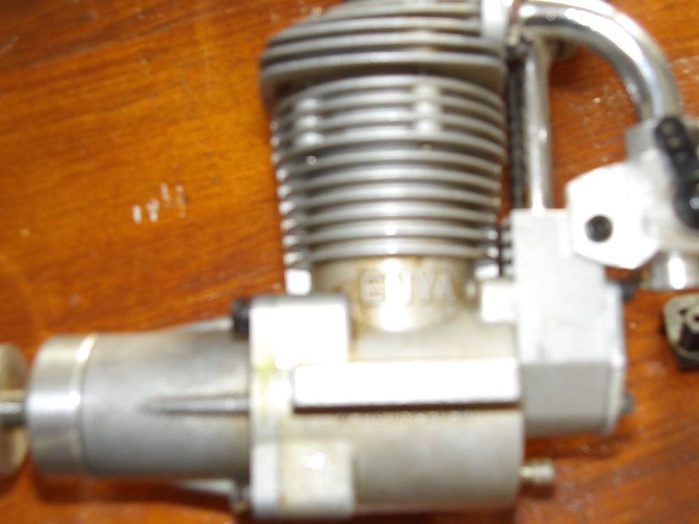 Enya 60-4c in einem guten Zustand | Kaufen auf Ricardo