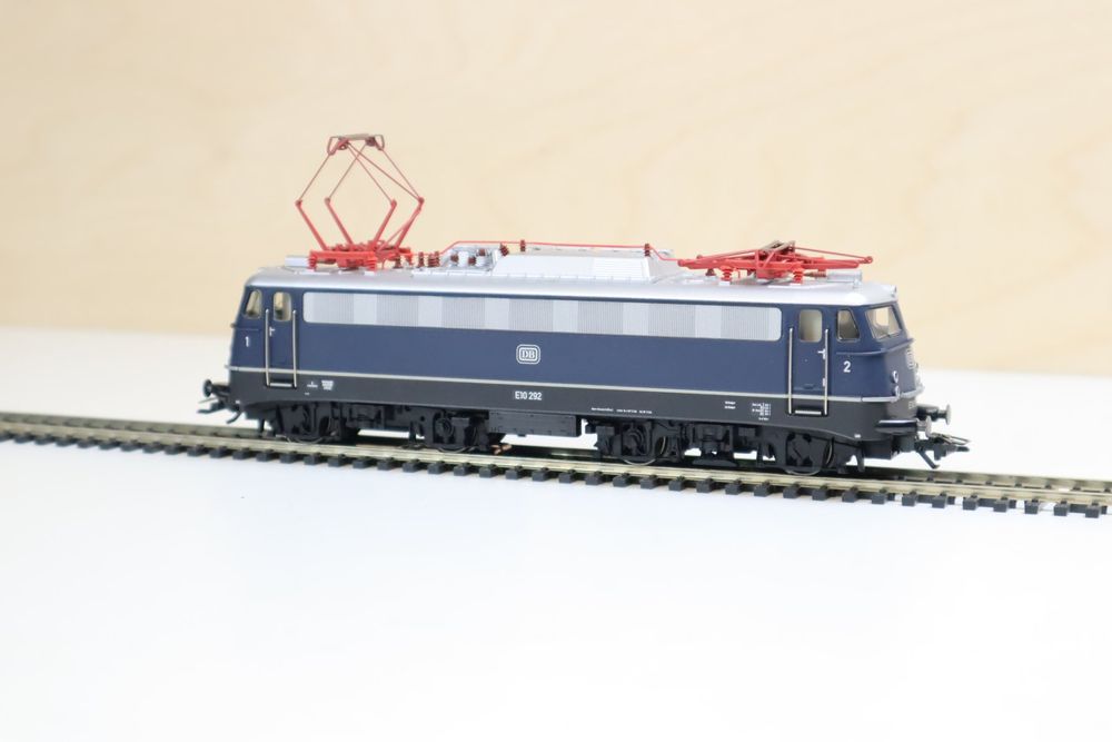 Märklin E-Lok E10 - MFX + Sound 29440 (Gebraucht) in Winterthur für CHF ...