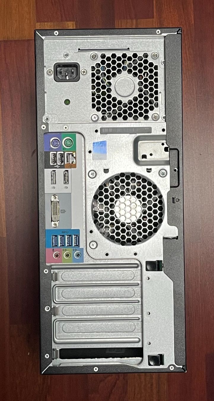 HP Z240 Workstation / Xeon 1245 V5 / 64GB / 2.0 TB / Win 11 (Gebraucht ...
