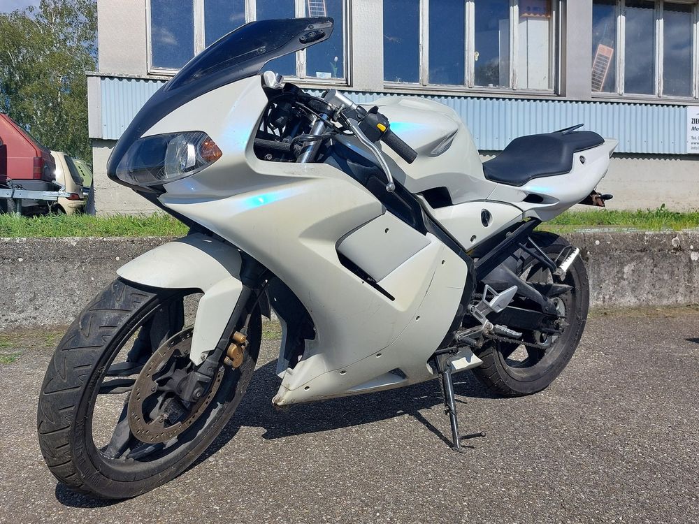 Yamaha TZR 50 R (Défectueux) à Schleitheim pour CHF 600 – retrait ...