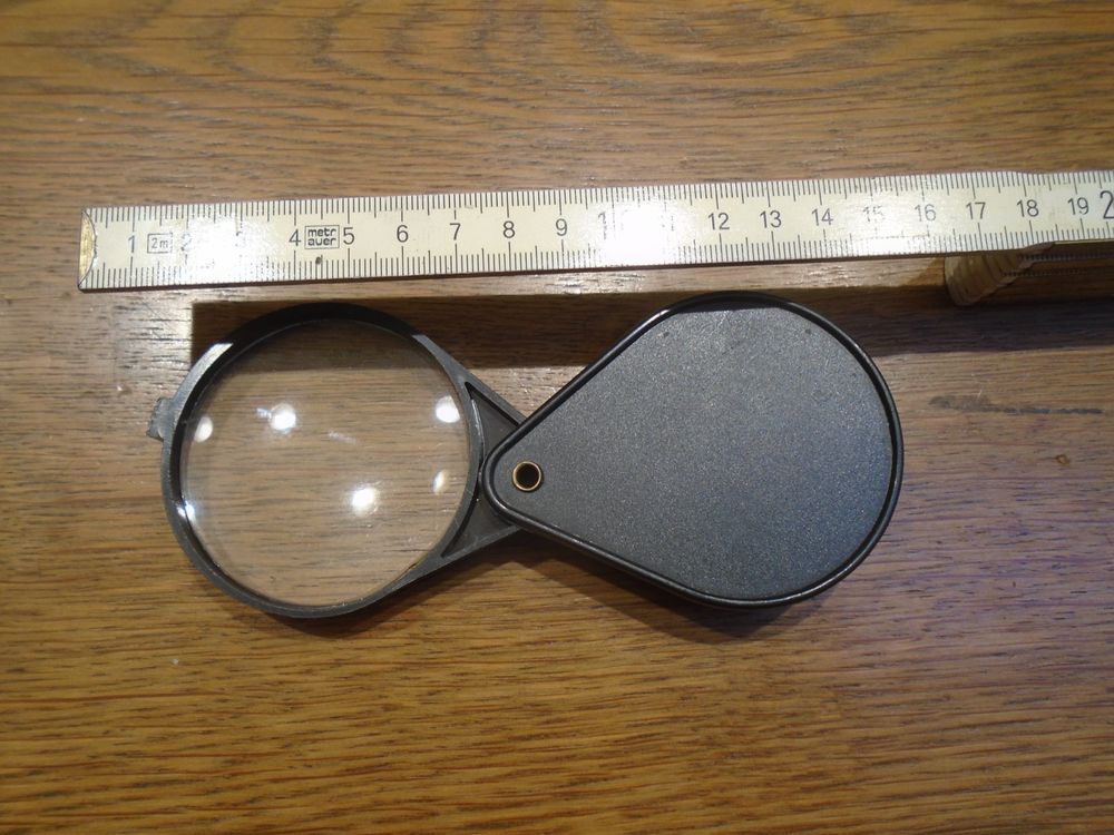 Lupe / Leseglas, klappbar, Top Zustand, ideales Geschenk (Gebraucht) in ...
