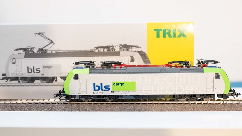 TRIX Elektrolok BLS Re 485 Digital (Neu (gemäss Beschreibung)) in Bern ...