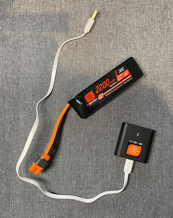 Spektrum 2200mAh 3S 11.1V Smart G2 LiPo 30C IC3 + Chargeur | Kaufen auf Ricardo