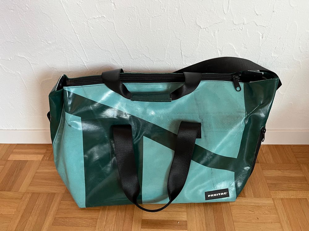 F45 Lois Freitag Tasche, Sporttasche, Umhängetasche (Gebraucht) in ...