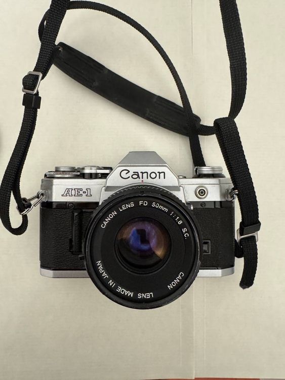 Vintage Canon AE-1 35mm Film Camera with 50mm Lens (Gebraucht) in ...