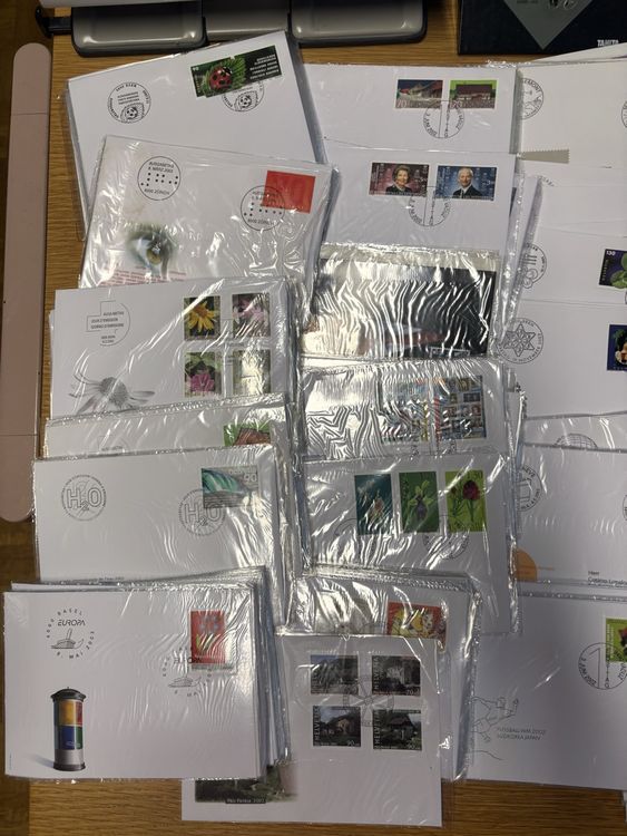 4.6 Kg Karton mit FDCs aus den 2000er Jahren (Gebraucht) in Murgenthal für CHF 30 – mit ...