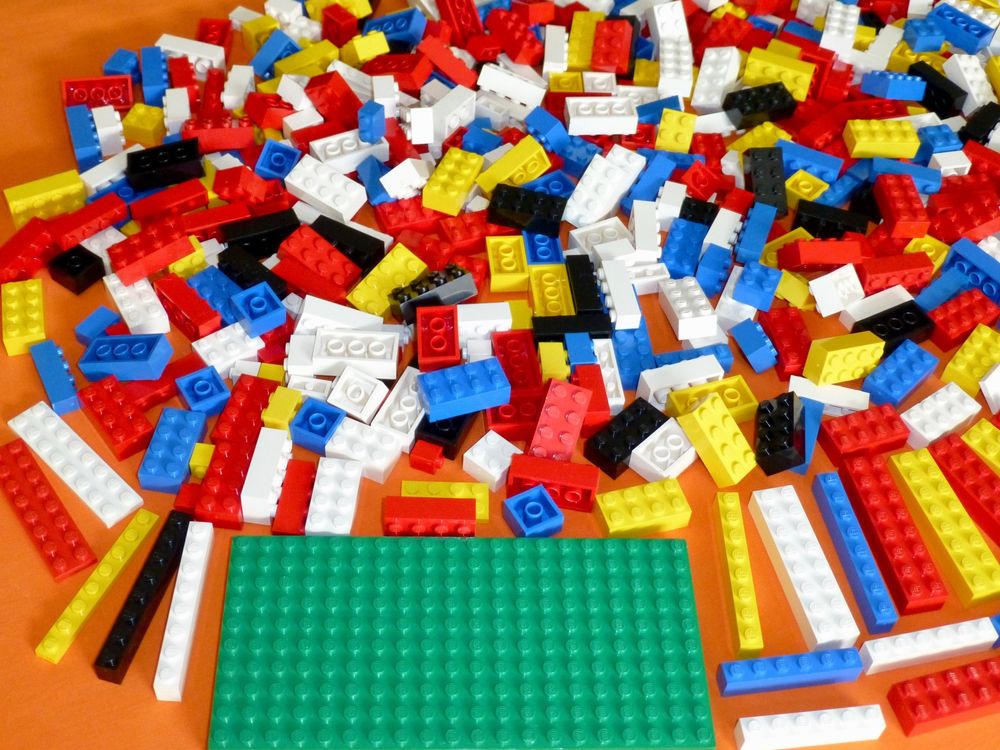 Lego / 1,2 Kilo ältere, bunt gemischte Bausteine/Platten (Gebraucht) in Langnau am Albis für CHF ...