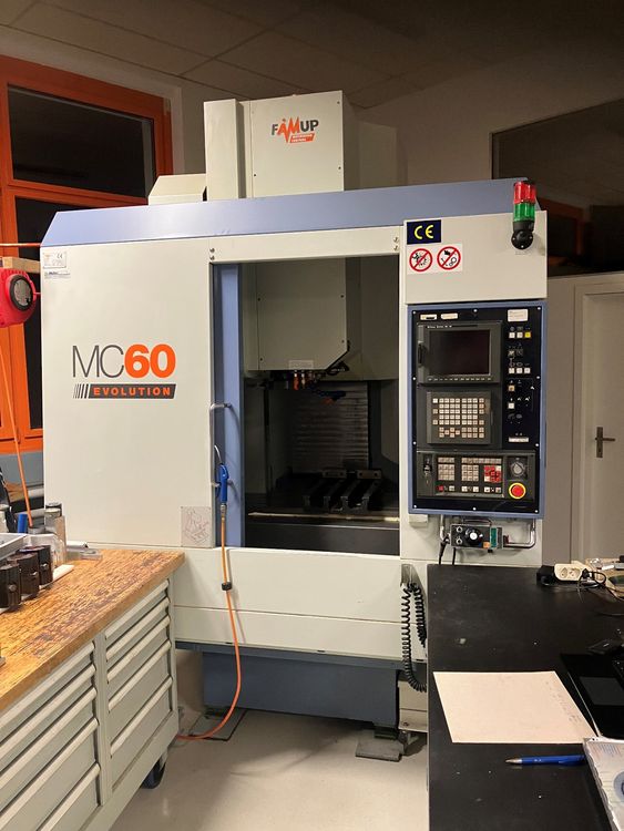 CNC Fräsmaschine Fanuc 18i-M | Kaufen auf Ricardo