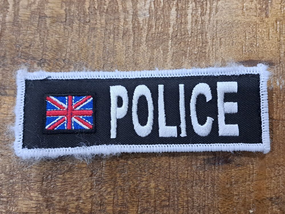 badge police England (souvenir Swisscoy KFOR army) | Kaufen auf Ricardo
