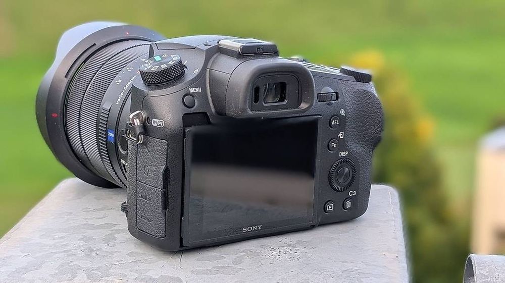 SONY RX10 IV - M4 - MARK 4 noch mit Garantie (Gebraucht) in Menzingen ...