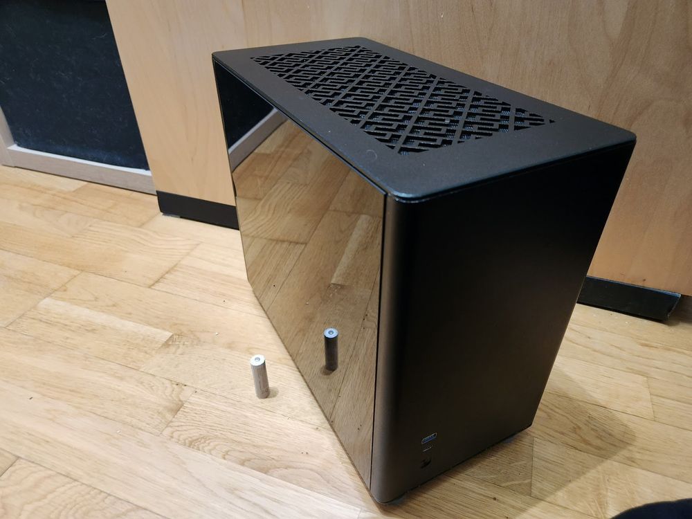 Mini ITX Intel Xeon Gamer Workstation mit Wasserkühlung (Gebraucht) in ...