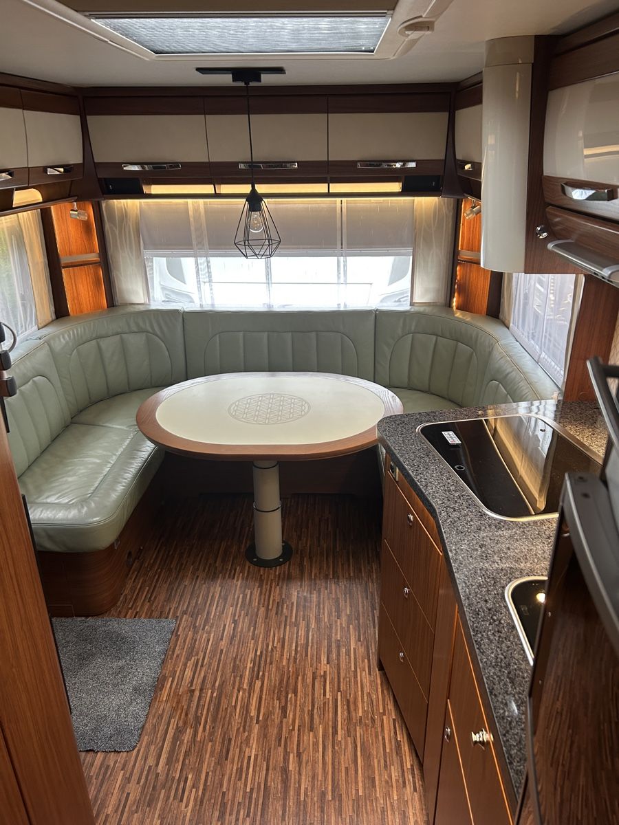 Wohnwagen Caravan Hymer Eriba Nova-S 670 DB (Gebraucht) in Brislach für ...