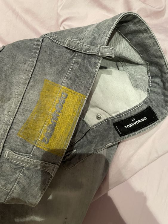 Dsquared Jeans (Gebraucht) in Zunzgen für CHF 150 – mit Lieferung auf ...