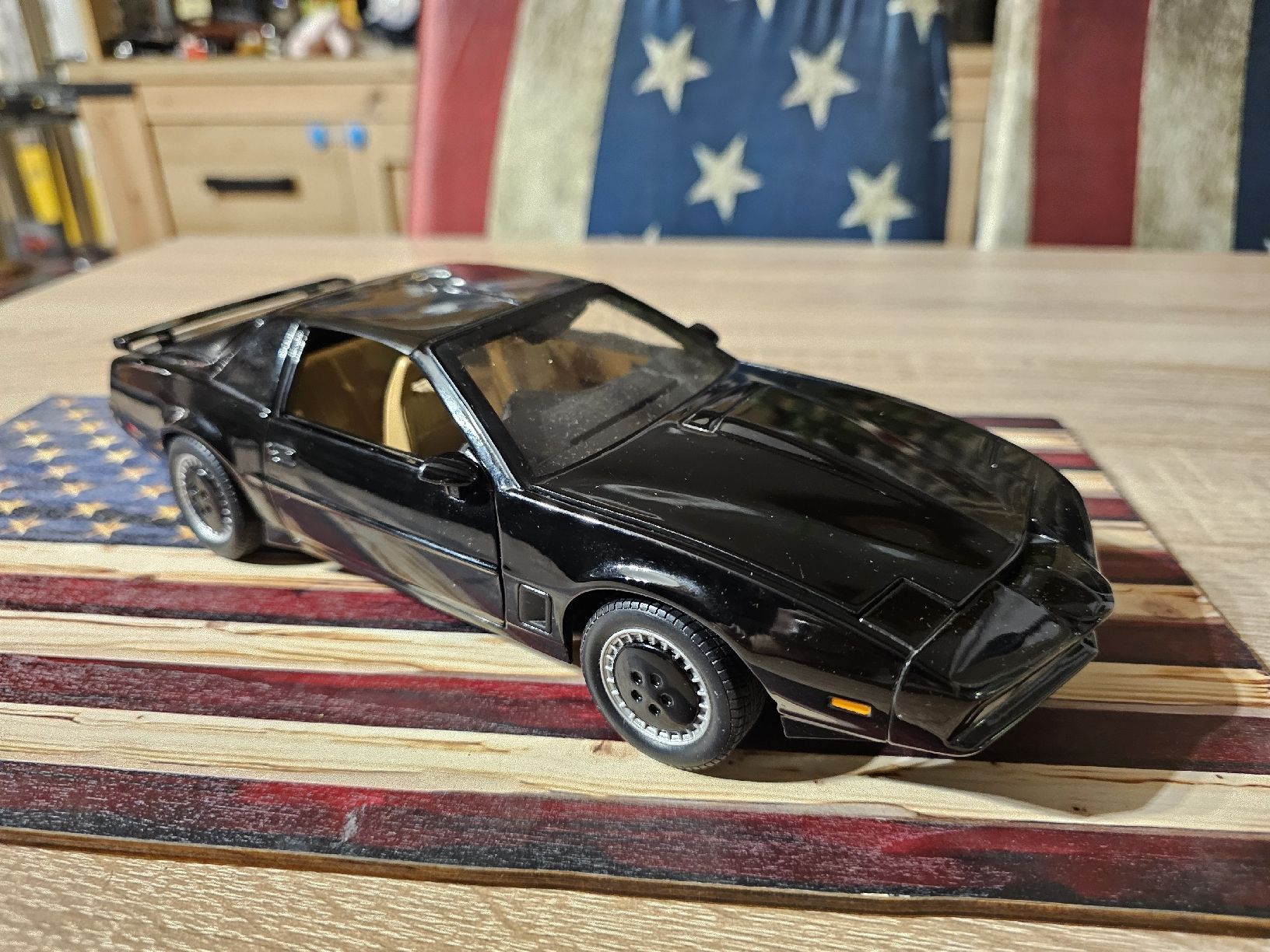 Top 1:18 Knight Rider K.I.T.T. 1982 Ertl Joyride (Gebraucht) in ...