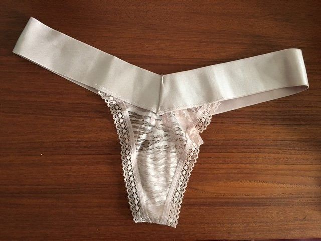 Victoria's Secret String Gr.M (Neu und originalverpackt) in Zürich für ...