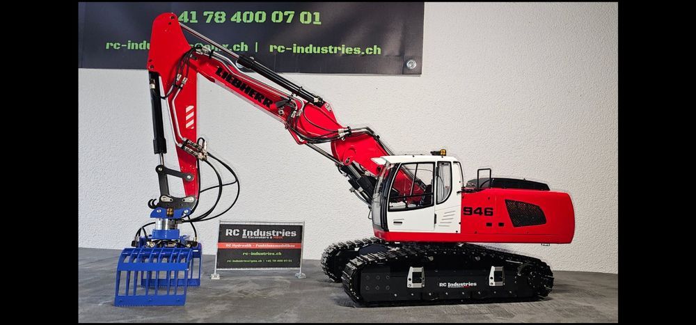 RC Bagger 946 Verstell-Ausleger Rot (Neu und originalverpackt) in ...