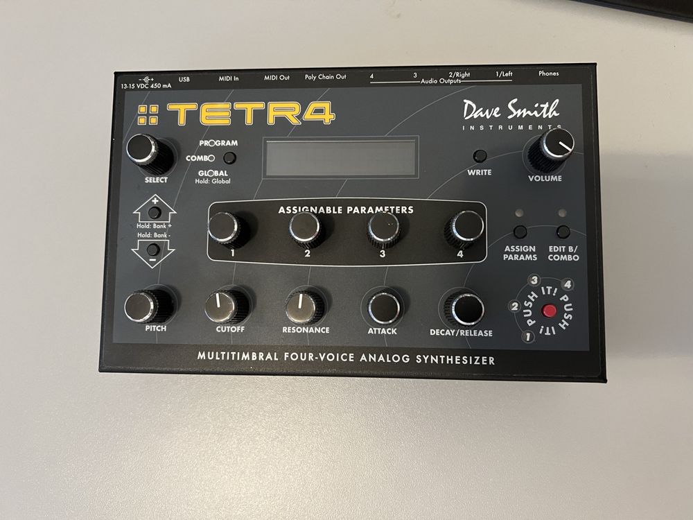DSI Tetra Dave Smith Instruments polyphonic analog synth | Kaufen auf Ricardo