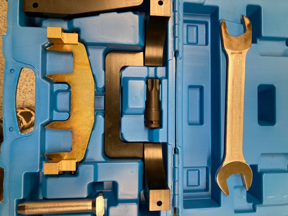 M271 Engine Timing Tool Set (Gebraucht) in Chur für CHF 50 – nur ...