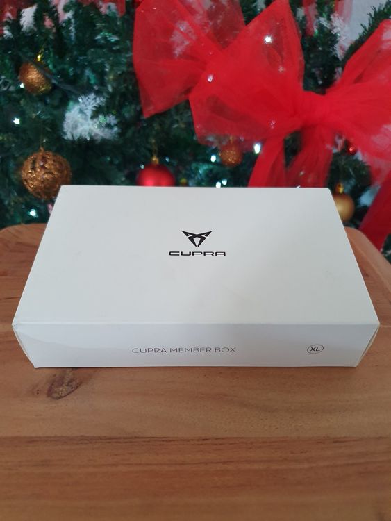 Cupra Member Box Schlüssel + Harmband aus echtem Carbon neu | Kaufen ...