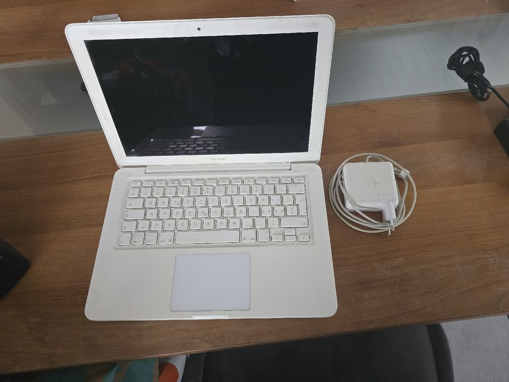 Macbook mit Netzteil Defekt | Kaufen auf Ricardo Macbook mit Netzteil Defekt | Kaufen auf Ricardo