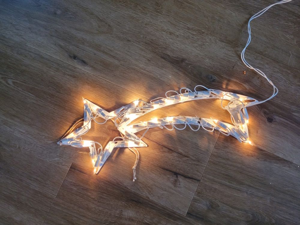 Weihnachtsbeleuchtung Stern mit Schweif (Gebraucht) in Bassersdorf für ...