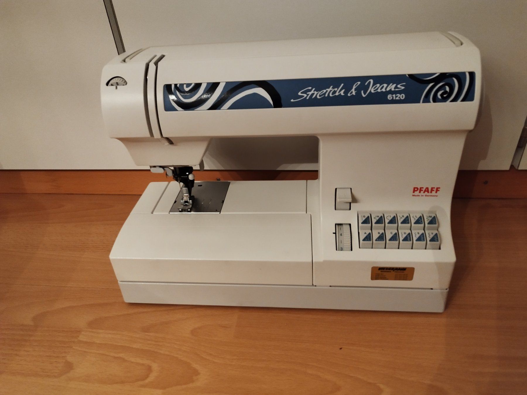 Nähmaschine Pfaff 6120 Stretch & Jeans, Top Zustand! (Gebraucht) in ...